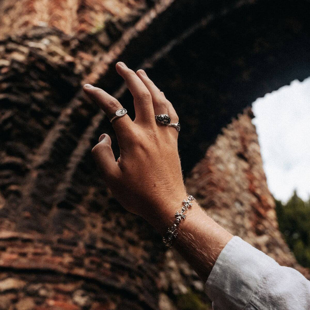 Kelyoz ｜Art-inspired Vintage jewelry